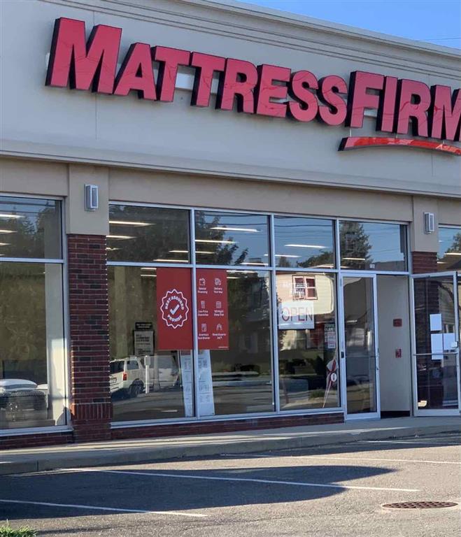 Market Force Information - Photos